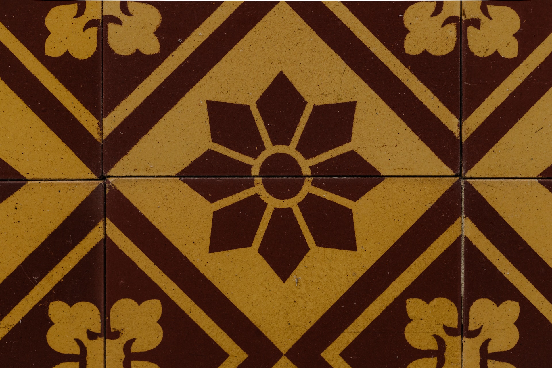 The Psychology of Wallpaper: How Patterns Affect Mood and Atmosphere ...